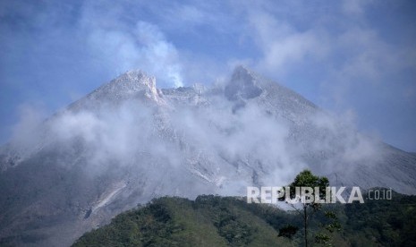 Penurunan Volume Kubah Lava Merapi | Republika Online