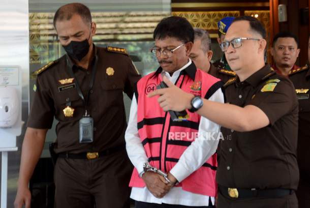 Plate Bersaudara dalam Pusaran Skandal Kasus BTS 4G Bakti Kemenkominfo