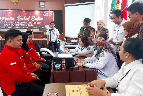 Mereka Melepas Jabatan Kades untuk Menjadi Caleg PDIP