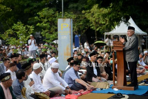 Usul Peniadaan Sidang Isbat dan Pentingnya Kalender Hijriah Usul Peniadaan Sidang Isbat dan Pentingnya Kalender Hijriah