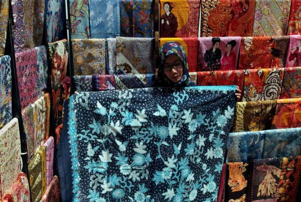 Berpadunya Keindahan Batik Cina Kecil
