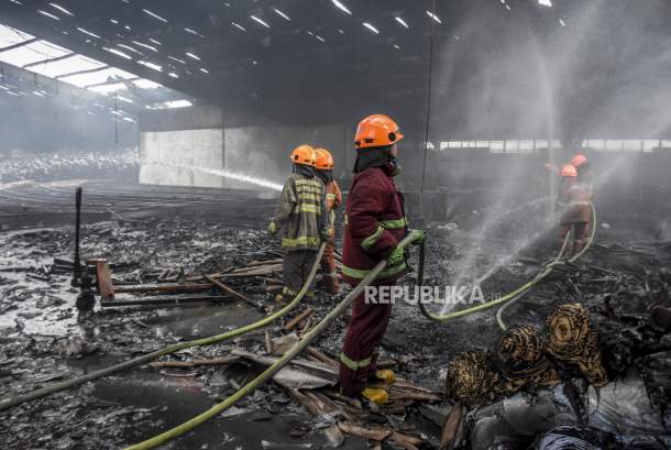 Tujuh Meninggal Akibat Terkunci Ruko yang Terbakar