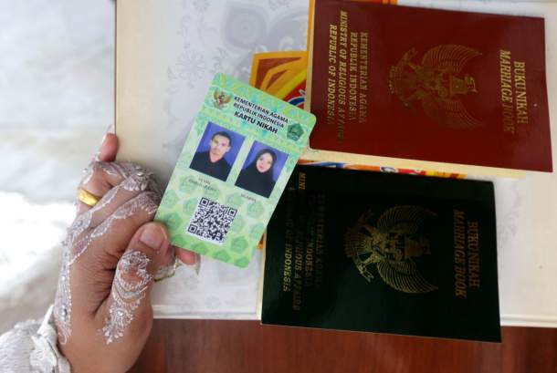 Janji Surga untuk Istri Taat Suami