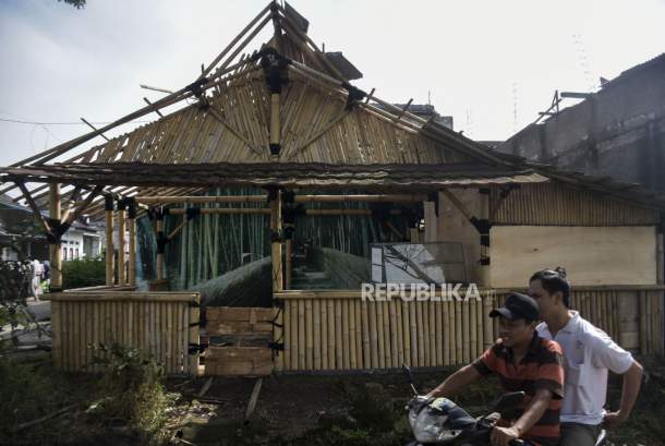 Ratusan Rumah di Kabupaten Bandung Rusak Akibat Puting Beliung