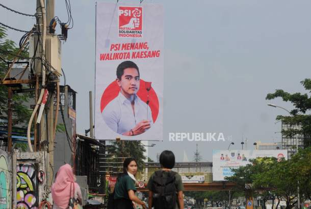Spanduk Politik Mulai Bikin Repot