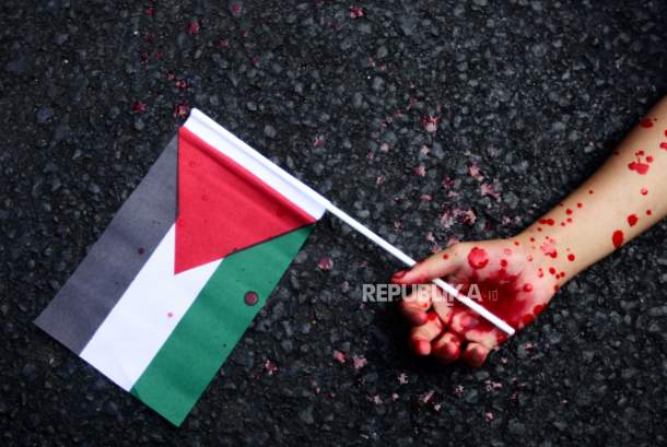 Aksi Solidaritas Palestina di Depan Gedung Perwakilan PBB Jakarta