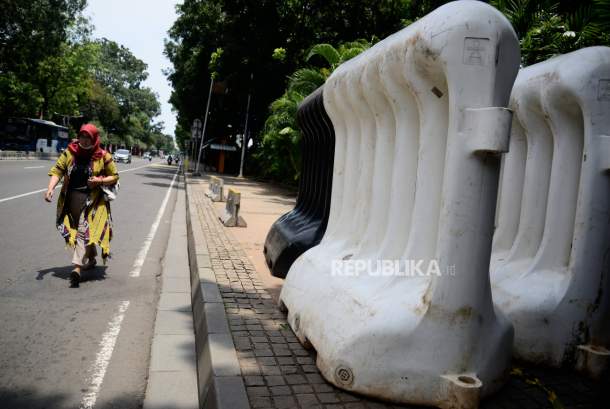 Sepuluh Adab Berjalan Kaki dalam Islam