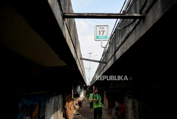 Fenomena Perampungan Kolong Tol