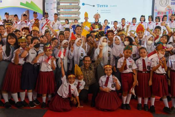 Wajib Belajar di RUU Sisdiknas 13 Tahun Wajib Belajar di RUU Sisdiknas 13 Tahun