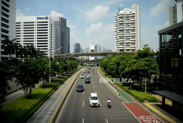 Jalanan Jakarta Lengang pada Hari Pertama Puasa