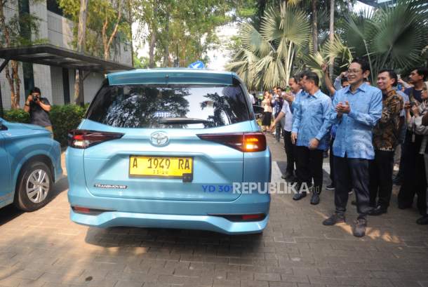 Peremajaan, Bluebird Gunaka All New Avanza sebagai Armada Transmover