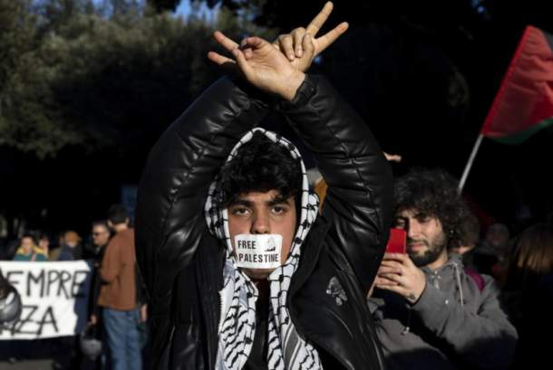 Jutaan Orang Serukan Palestina Merdeka di Seantero Dunia