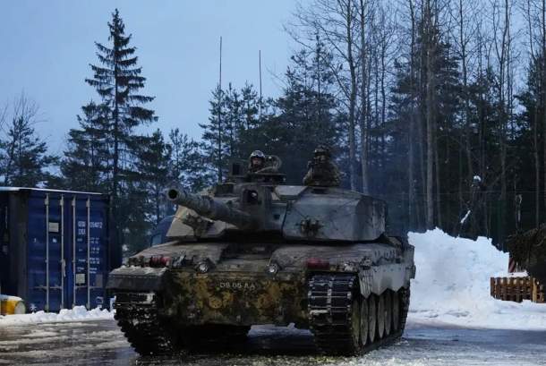 Bantuan Senjata untuk Ukraina Mengalir