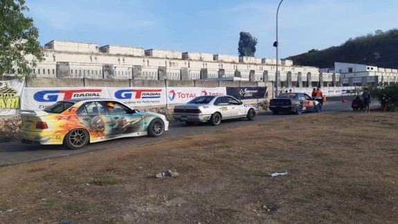 PT Total Oil Indonesia Gelar Acara Nongkrong Bareng Total | Republika ...