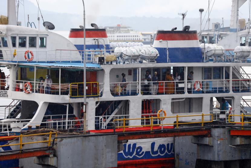 Banyuwangi Fokus Amankan Pelabuhan | Republika Online