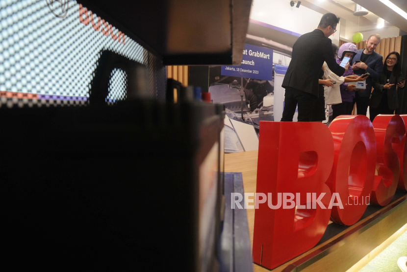 Kolaborasi Ganti Aki Bosch dan Grab | Republika Online