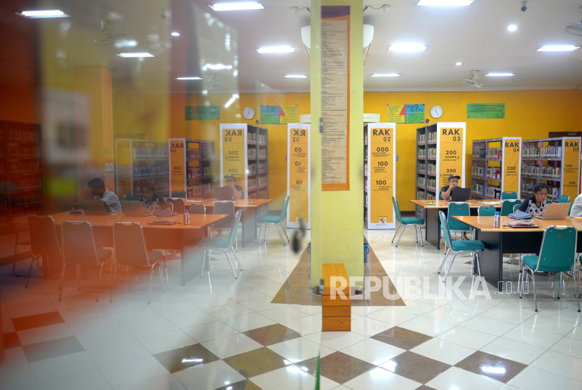 Peringatan Hari Kunjungan Perpustakaan 2023 di Yogyakarta | Republika ...