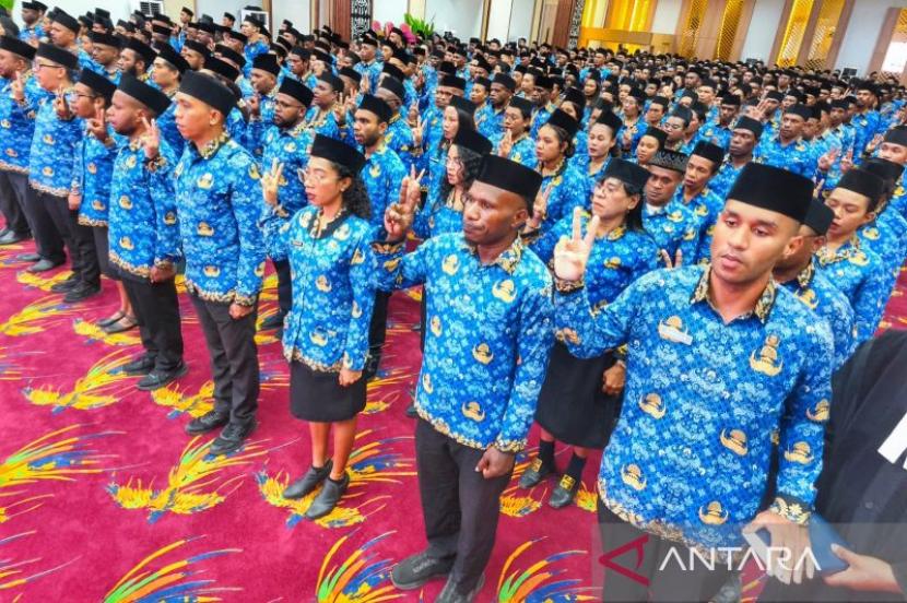 Papua Tengah Angkat 843 CPNS Jadi PNS untuk Perkuat Pelayanan Publik ...