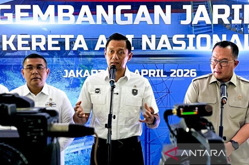 Pemerintah Targetkan 2.772 Km Jalur Kereta Api di Kalimantan ...