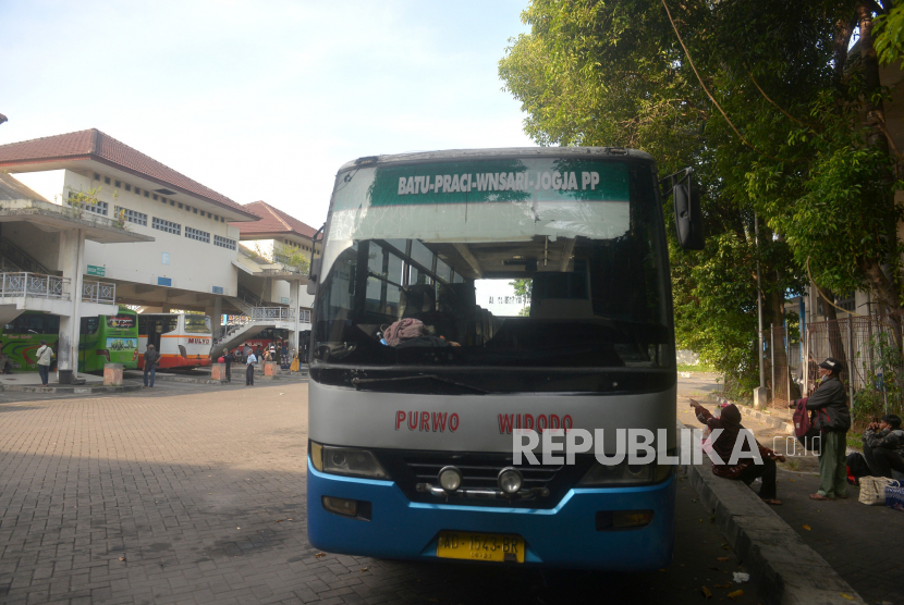 Rencana Revitalisasi Terminal Bus Giwangan | Republika Online
