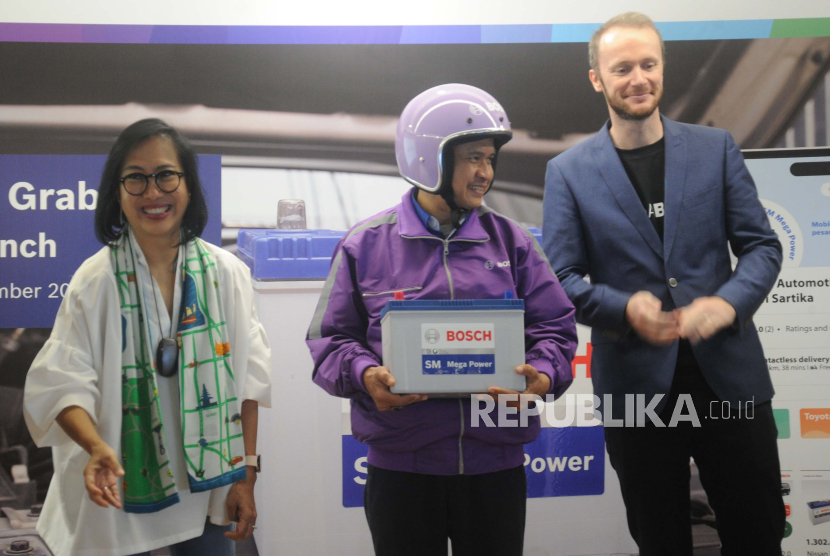 Kolaborasi Ganti Aki Bosch dan Grab | Republika Online