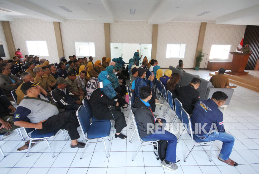 Sosialisasi Penanganan Darurat Sampah Kota Bandung | Republika Online