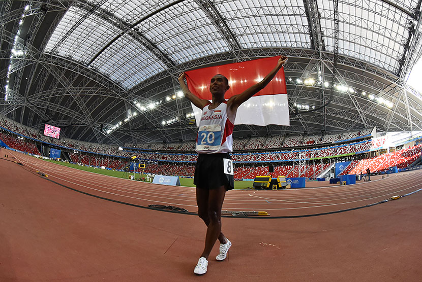 Pelari Agus Prayogo Raih Emas Lari 10 Ribu Meter | Republika Online