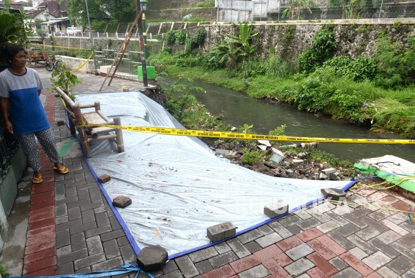 Talut Sungai Winongo Ambles | Republika Online