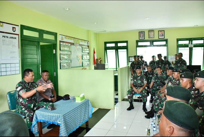 Kasum TNI Tinjau Pos Pengamanan Perbatasan RI-Timor Leste | Republika Online