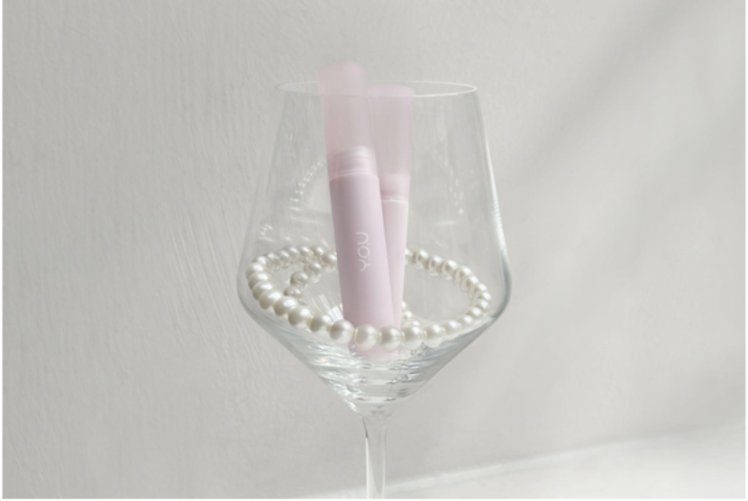 YOU Cloud Touch Fixing Lip Tint, Riasan Ringan dengan Hasil Akhir Airy ...