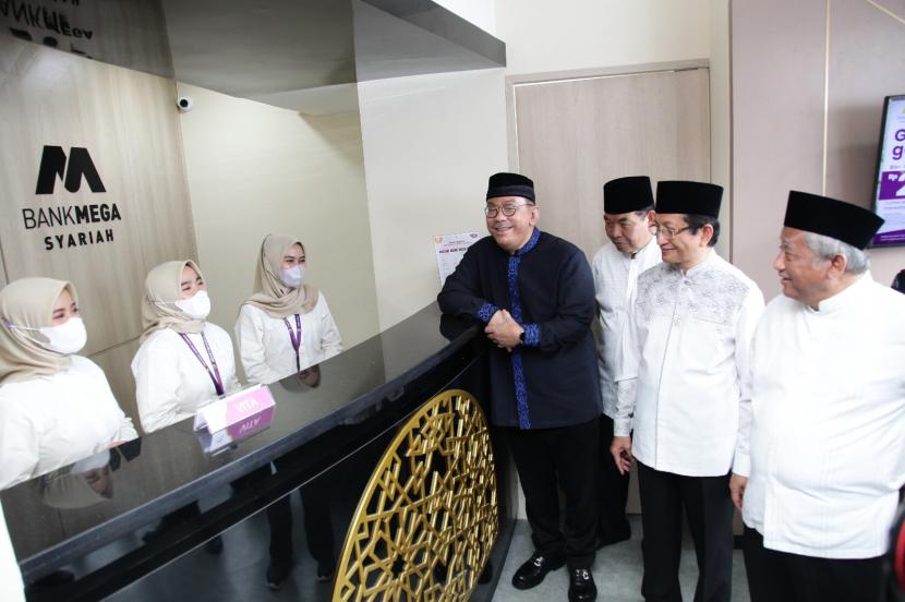 Dukung Ekosistem Ekonomi Syariah, BMS Resmikan KCP Masjid Istiqlal | Republika Online