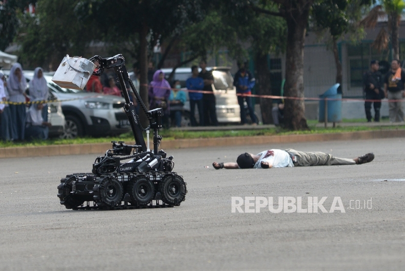 Polda Metro Jaya Gelar Simulasi Terorisme dan Narkotika | Republika Online