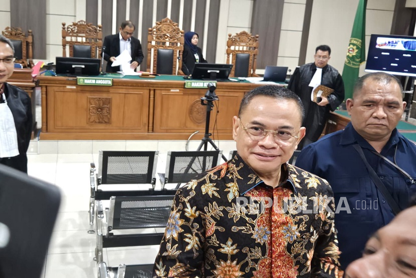 Sudewo Jalani Sidang Perdana, Ratusan Pendukungnya Minta Mantan Bupati ...