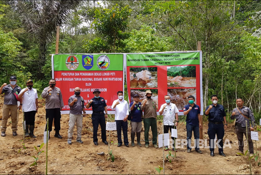 Tim Operasi Gabungan KLHK Tutup 141 Tambang Emas Liar | Republika Online