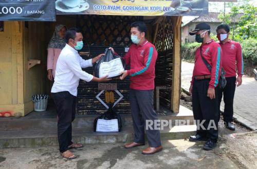 150 Ribu Keluarga di Temanggung Terima Bansos | Republika Online