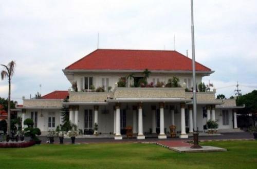Pemprov Dorong Kepala Daerah Malang Raya Kebut Aturan PSBB | Republika ...