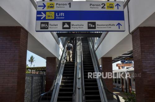 Stasiun Kereta Gedebage Bandung Mulai Angkut Penumpang | Republika Online