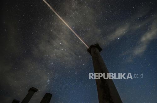 Kebenaran Mitos Bintang Jatuh Menurut Nabi Muhammad SAW | Republika Online