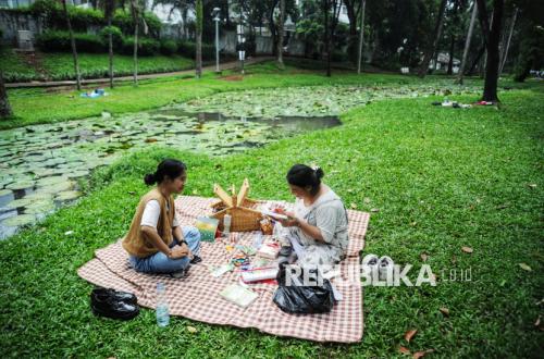 Taman Langsat Viral Jadi Tempat Pacaran dan Mesum, Gubernur Jakarta ...