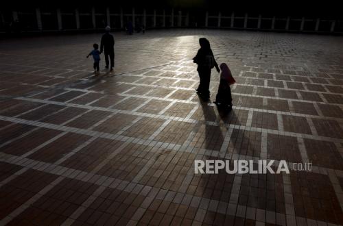 Niat Sholat Subuh 2 Rakaat Beserta Bacaan Doa Qunut | Republika Online