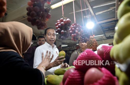 Rapor Kinerja 10 Tahun Jokowi Versi LSI Denny JA | Republika Online