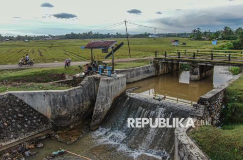Kemendes Tetapkan Delapan Fokus Penggunaan Dana Desa 2026 | Republika ...