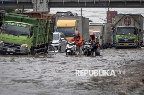 Banjir Semarang Telan Korban Jiwa, 3 Meninggal Dunia, Satu Hilang ...