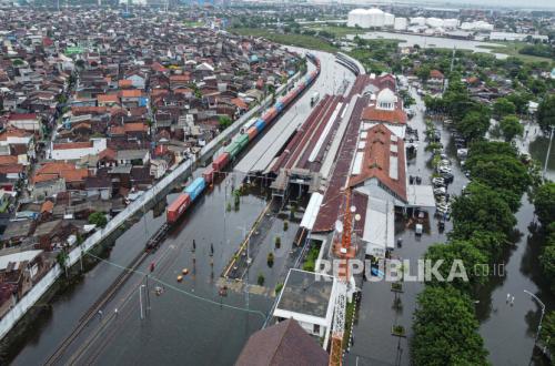 Masyarakat Diharap Sabar, Rel Antara Stasiun Semarang Tawang Hingga ...