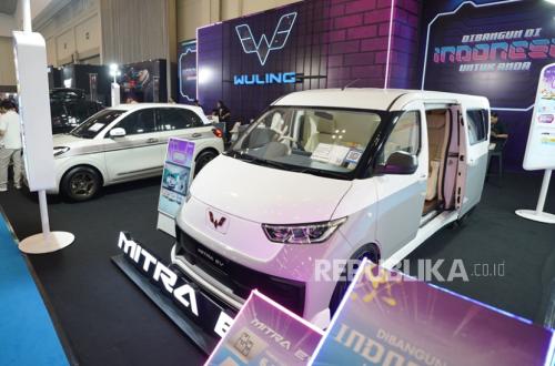 Wuling Pamer Gaya Modif EV di IMX 2025, BinguoEV dan Cloud EV Jadi ...