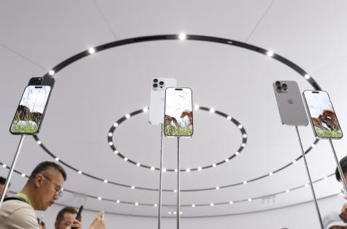Tak Semua iPhone Bisa Unduh iOS 18, Cuma Seri Ini yang Bisa | Republika ...