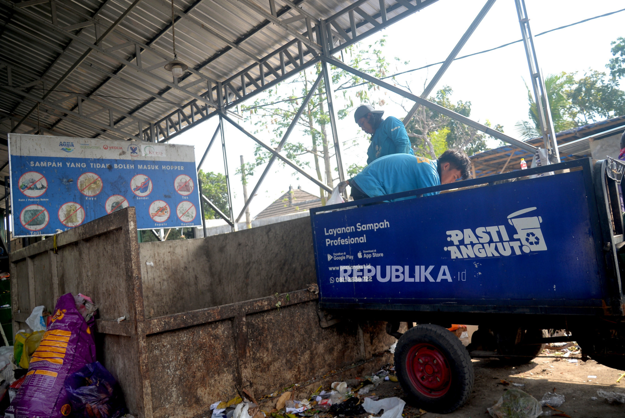 Pengelolaan Sampah Mandiri di Panggungharjo, Bantul Pengelolaan Sampah Mandiri di Panggungharjo, Bantul