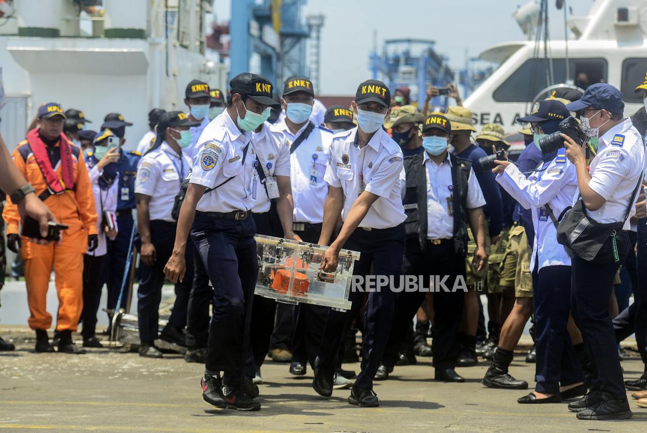 Penemuan CVR Sriwijaya Air SJ182