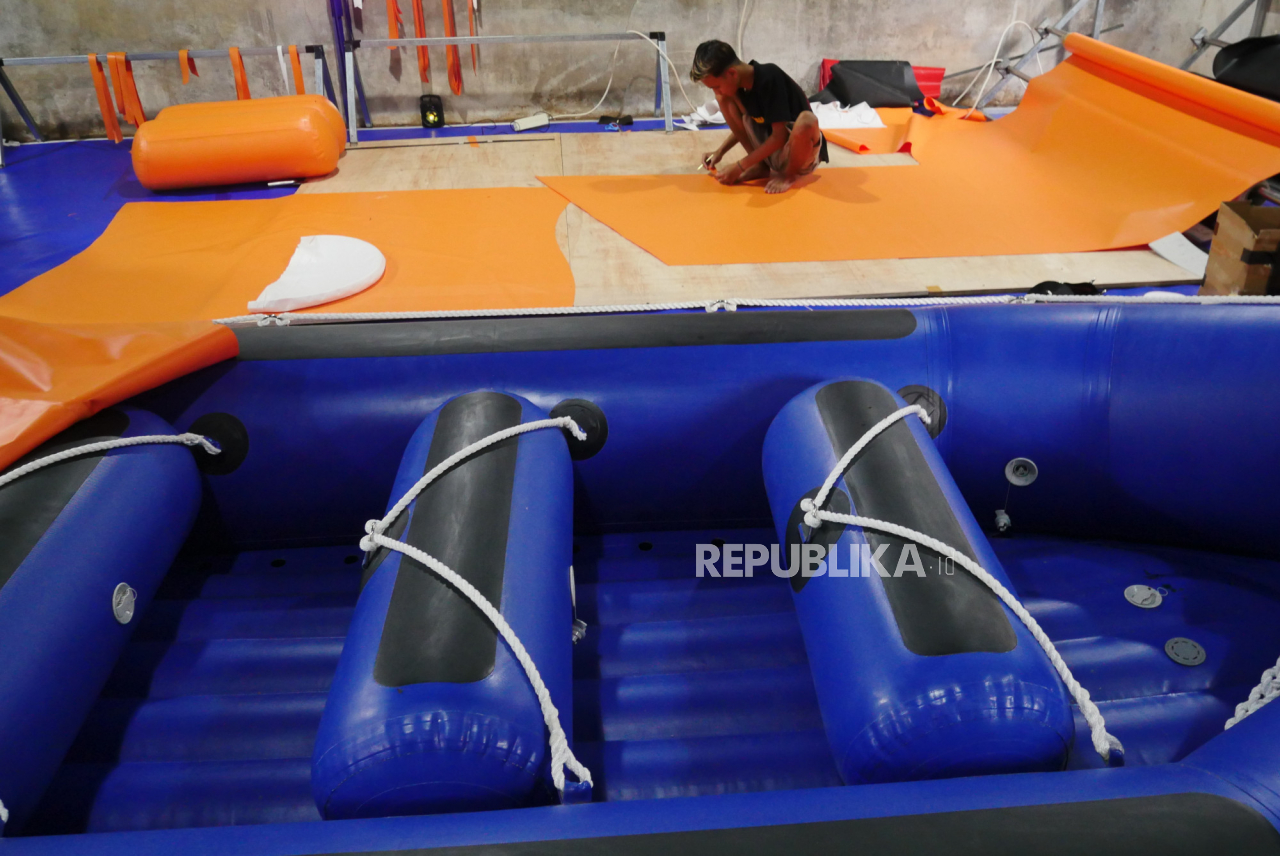 Pembuatan Perahu Arung Jeram