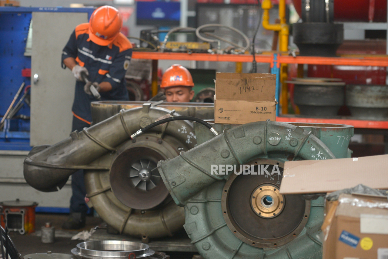 Perawatan Lokomotif Balai Yasa Yogyakarta